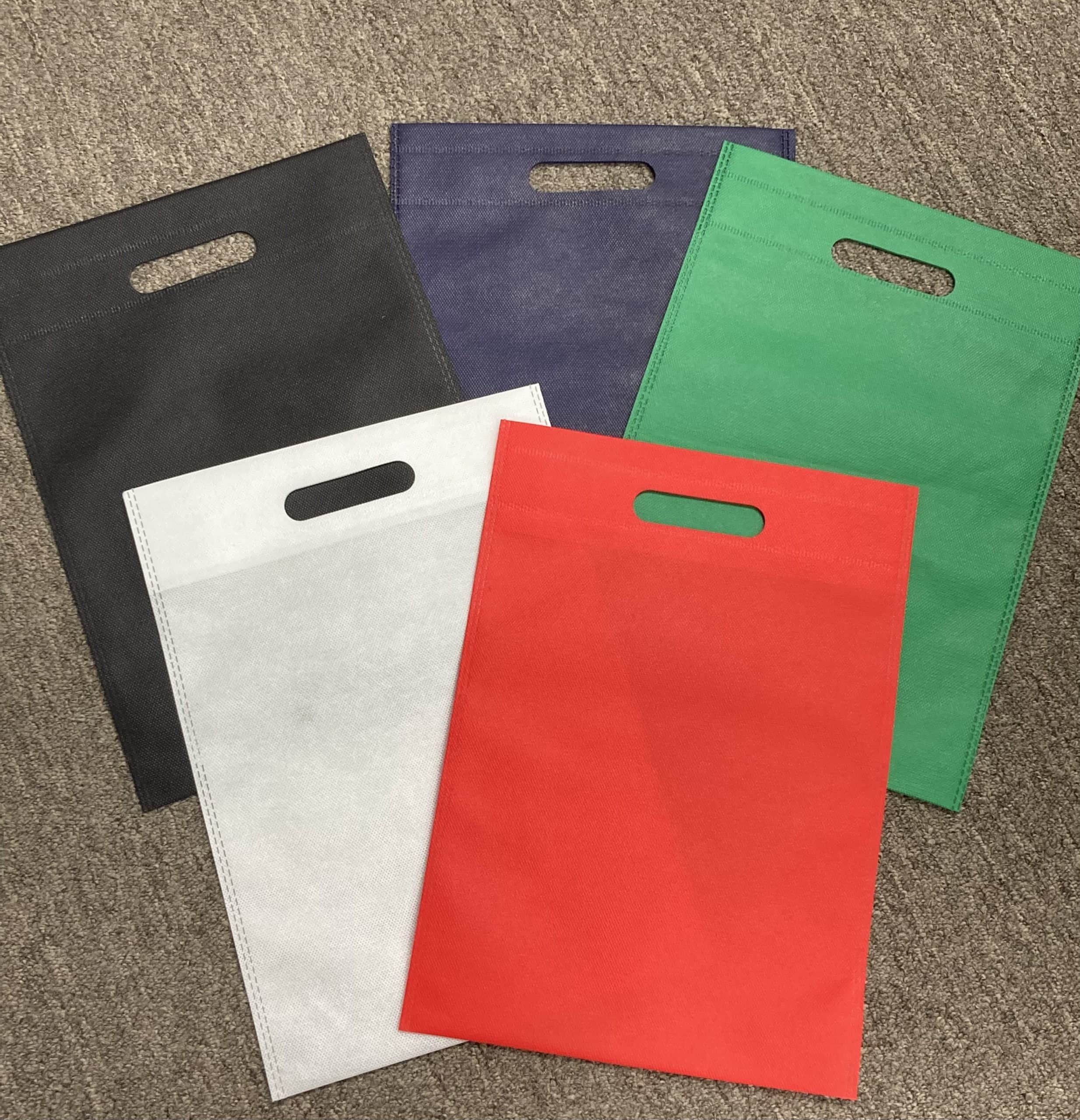 10 x 14" 80 gsm Non Woven Polypropylene Merchandise Bag with Die Cut ...